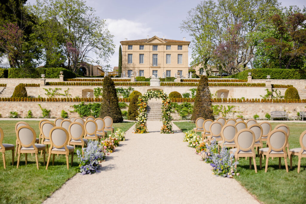 Chateau de la Gaude Wedding - THE TAILORS